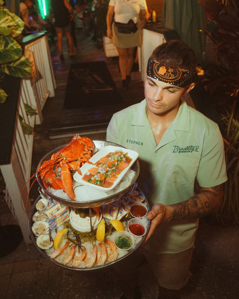 Menus – ER Bradley's Saloon | West Palm Waterfront Restaurant